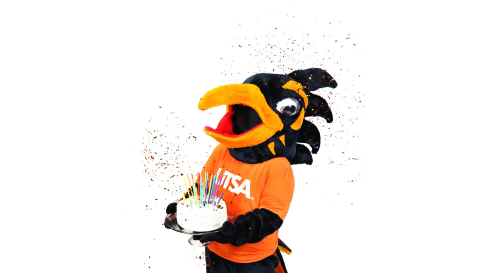 Roadrunner Spirit - UT San Antonio One Stop